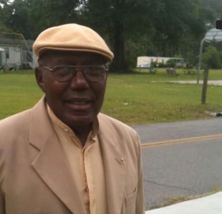 Lee Reeves's Instagram, Twitter & Facebook on IDCrawl