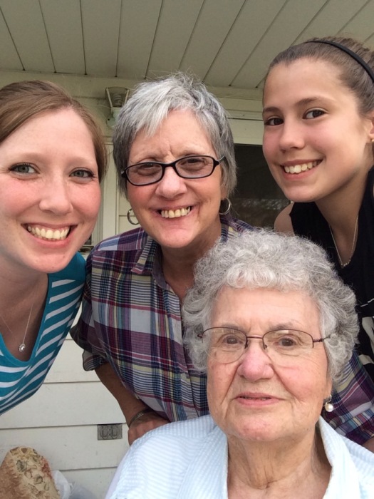 Cassie Lockwood's Instagram, Twitter & Facebook on IDCrawl