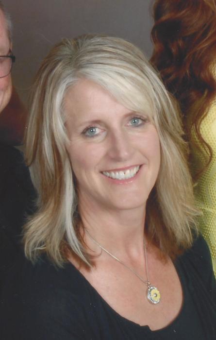 Lisa Dinger's Instagram, Twitter & Facebook on IDCrawl