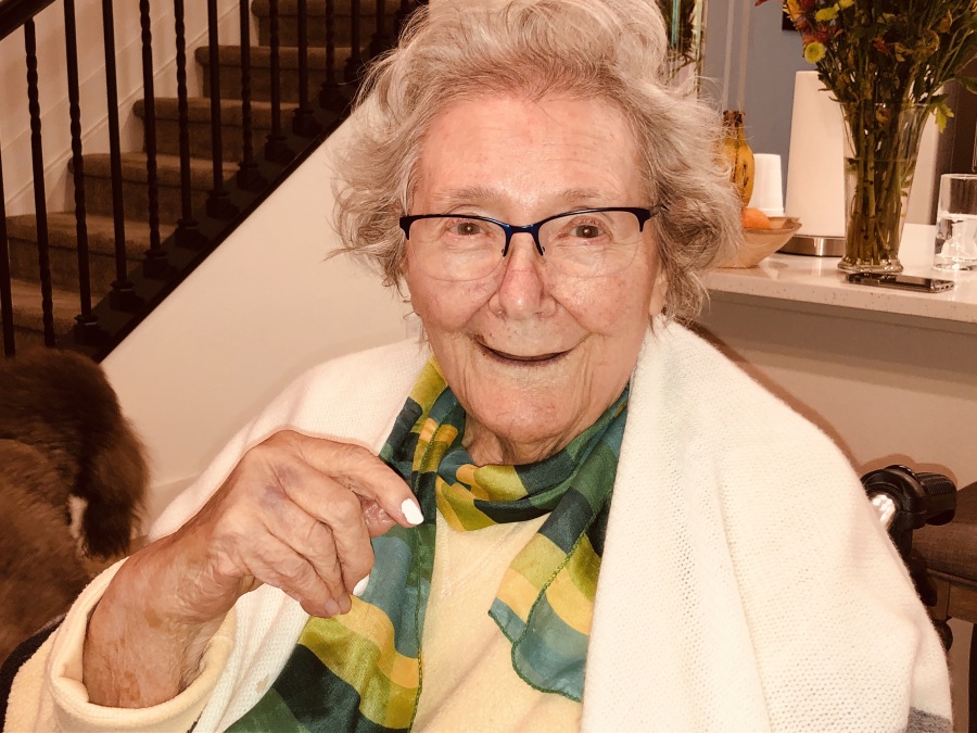 Mary Lewandowski's Instagram, Twitter & Facebook on IDCrawl