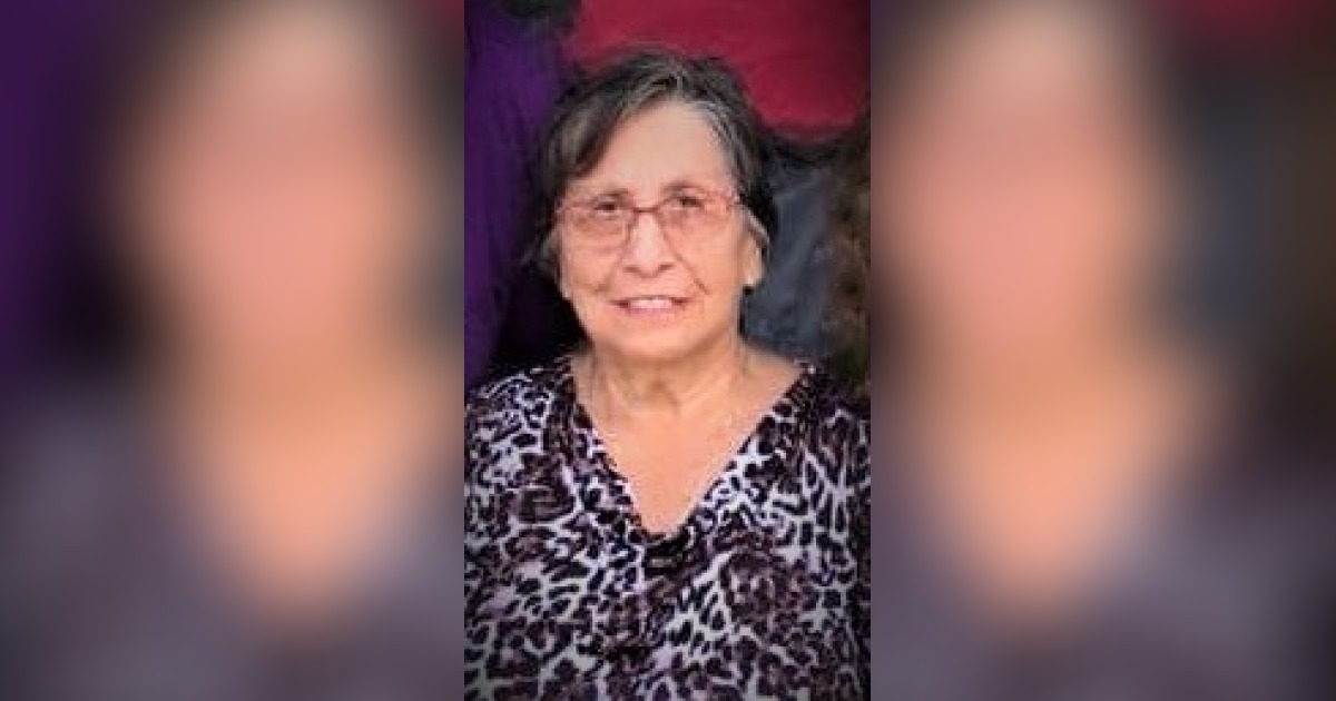 Obituary for Maria Guadalupe S. Cirone | Oak Park Memorial Funeral Chapel