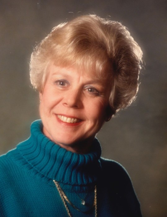 Maxine Harvey's Instagram, Twitter & Facebook on IDCrawl