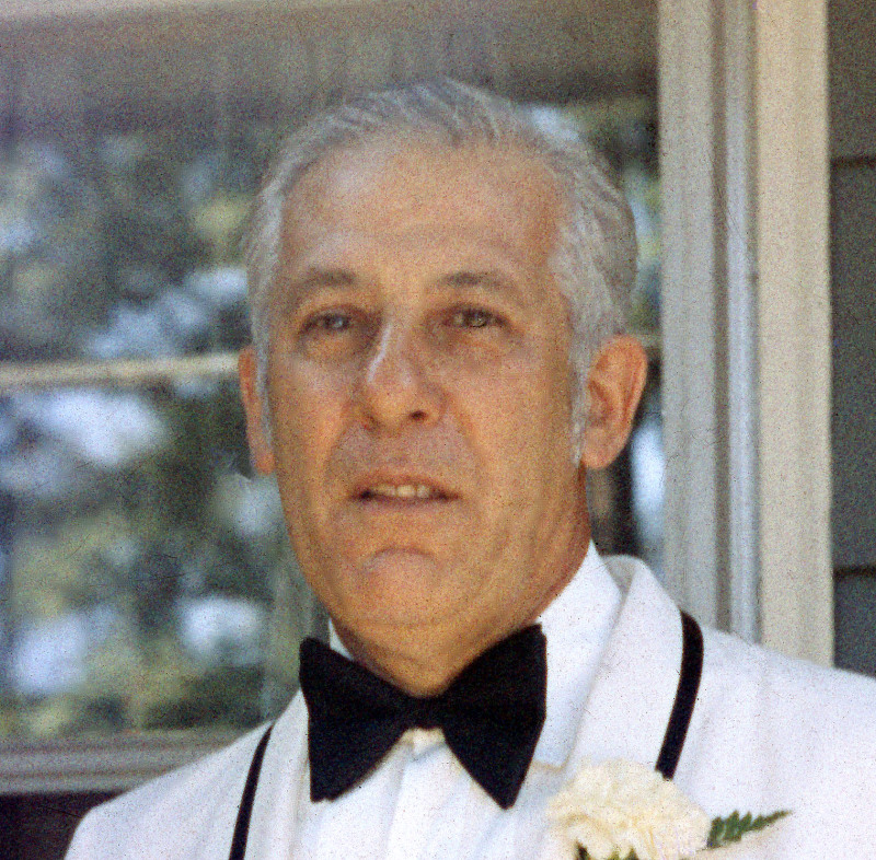 Bob Holster's Instagram, Twitter & Facebook on IDCrawl