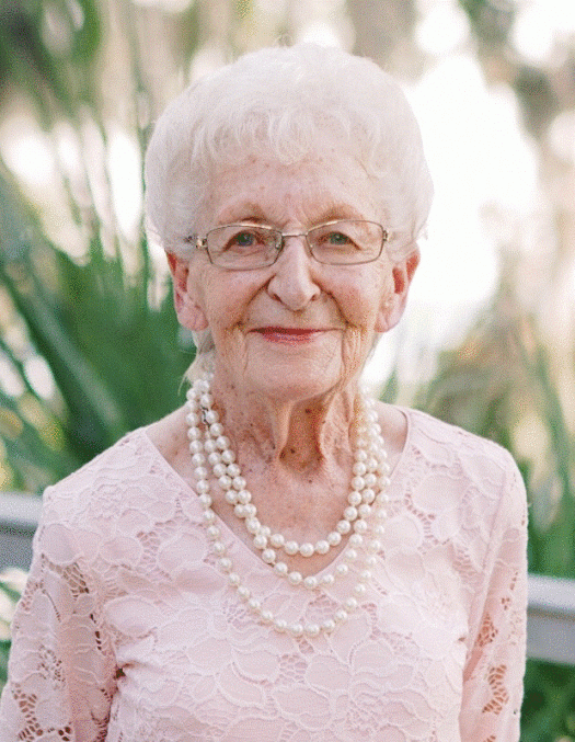 Christa Freeman's Instagram, Twitter & Facebook on IDCrawl