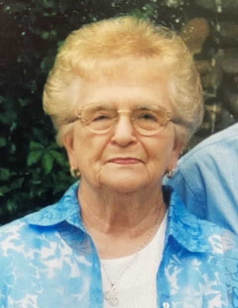 Emily Weidner's Instagram, Twitter & Facebook on IDCrawl