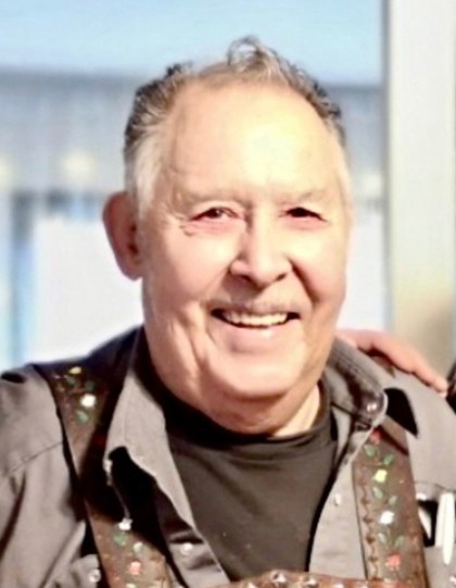 Aaron Riehl's Instagram, Twitter & Facebook on IDCrawl