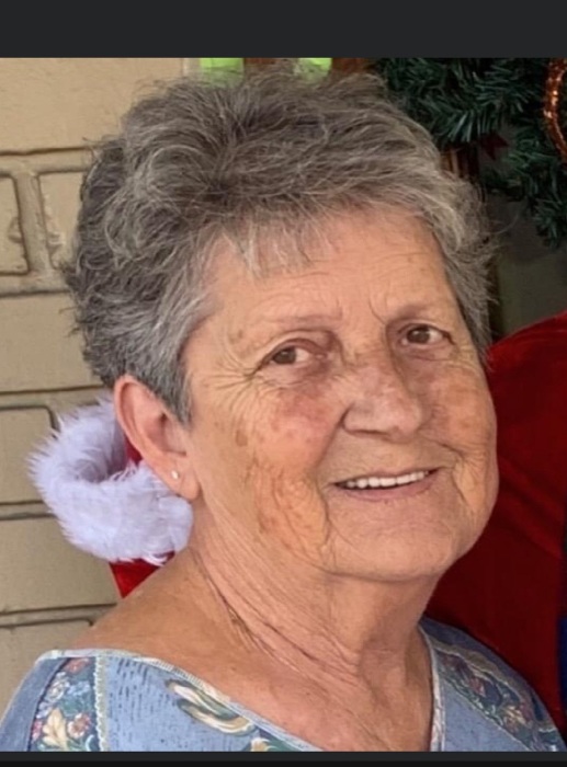 Lisa Leeth's Instagram, Twitter & Facebook on IDCrawl