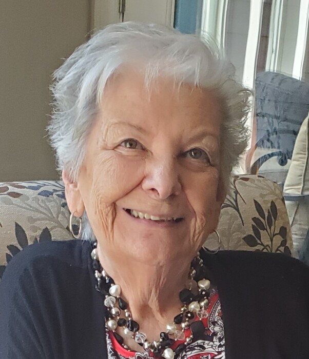 Lisa Hartline's Instagram, Twitter & Facebook on IDCrawl