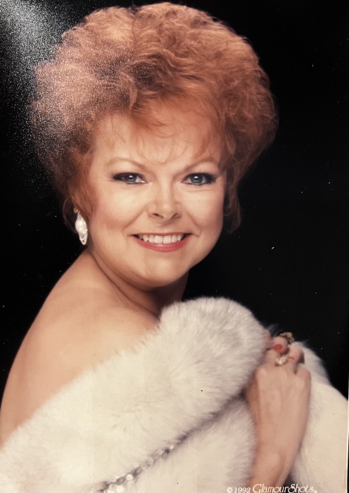 Mindy Mcreynolds's Instagram, Twitter & Facebook on IDCrawl