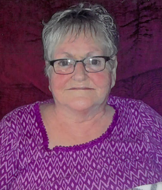 Eileen Hawley's Instagram, Twitter & Facebook on IDCrawl