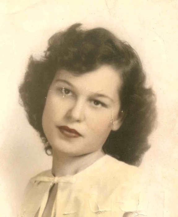 Lisa Gandy's Instagram, Twitter & Facebook on IDCrawl