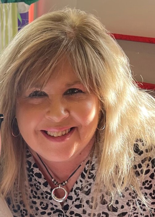 Laurie Novak's Instagram, Twitter & Facebook on IDCrawl