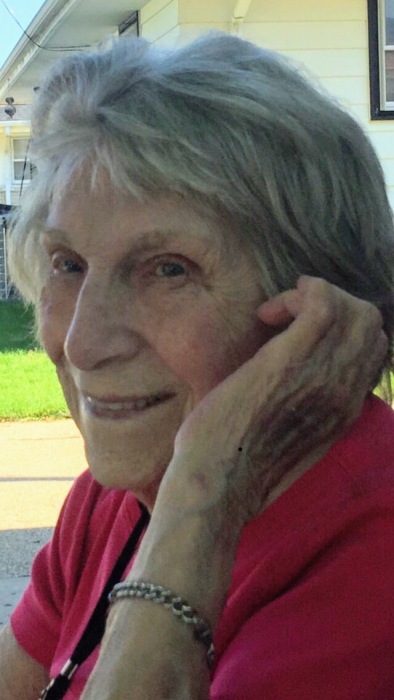 Jennifer Grochowski's Instagram, Twitter & Facebook on IDCrawl