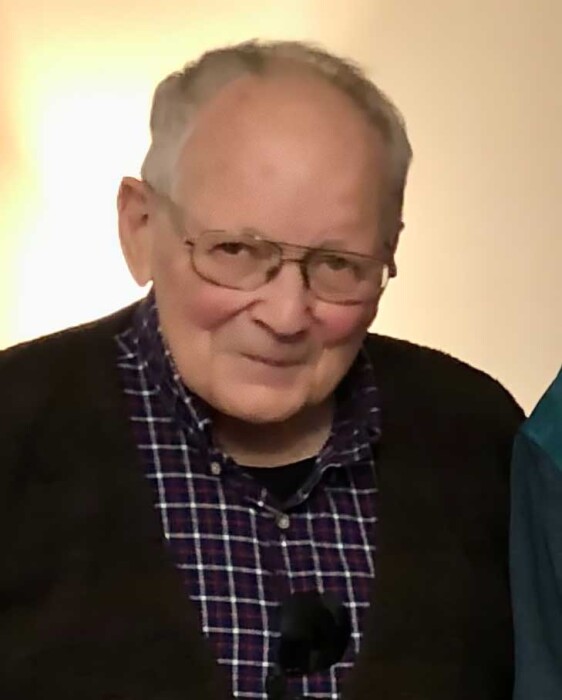 Stanley Lewicki's Instagram, Twitter & Facebook on IDCrawl