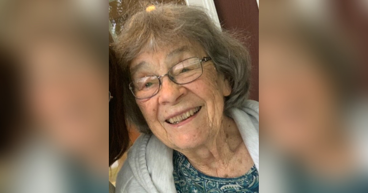 Deborah Leach's Instagram, Twitter & Facebook on IDCrawl