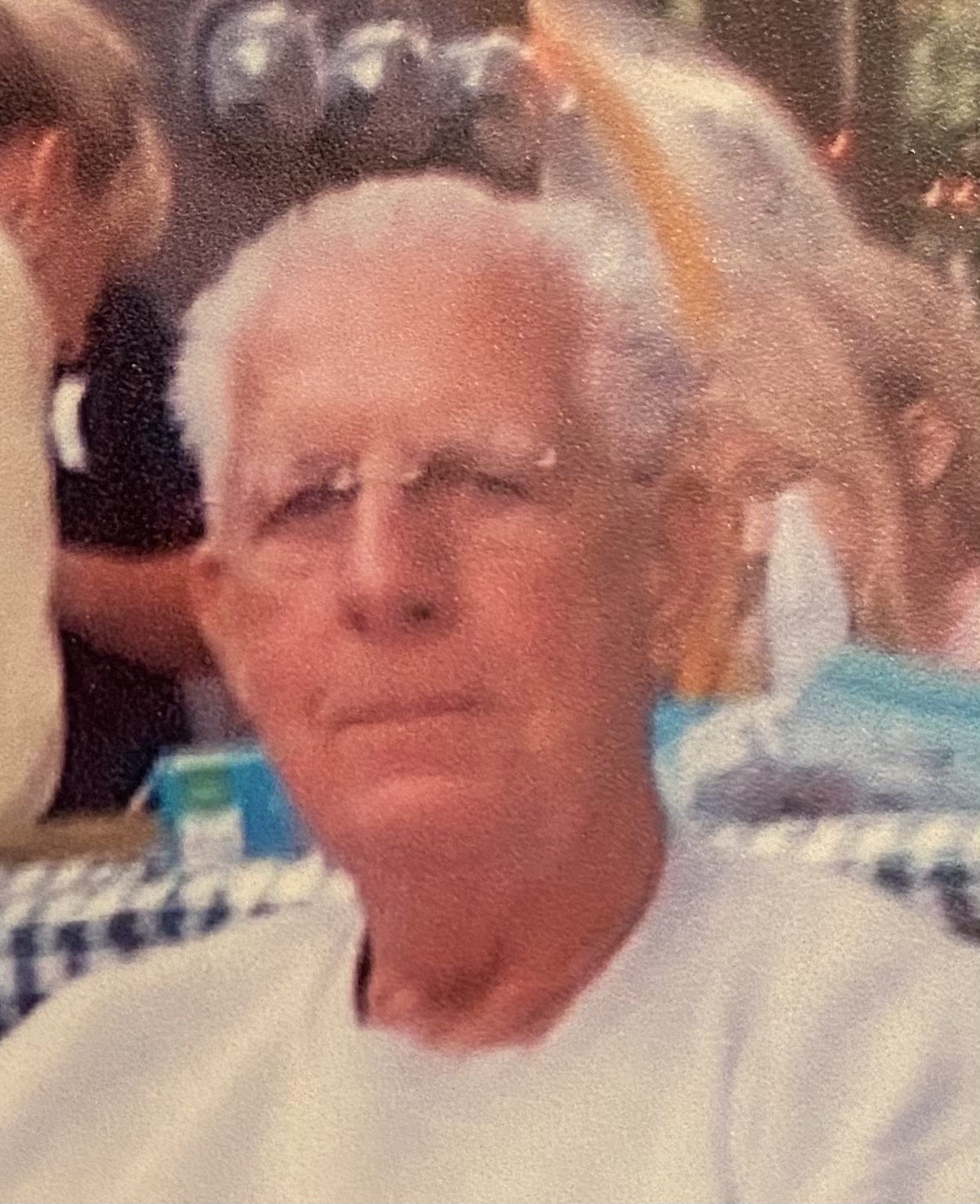 Obituary for Leo F. Robertson | Henderson Funeral Homes