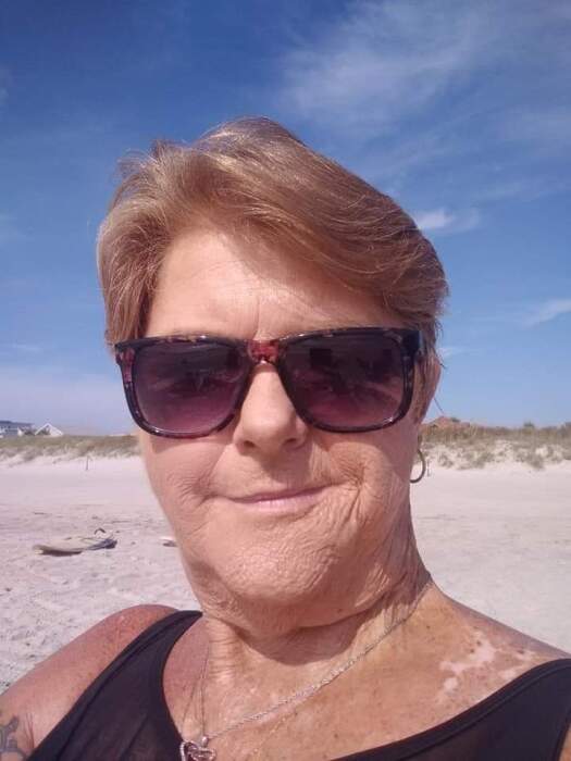 Deborah Everett's Instagram, Twitter & Facebook on IDCrawl