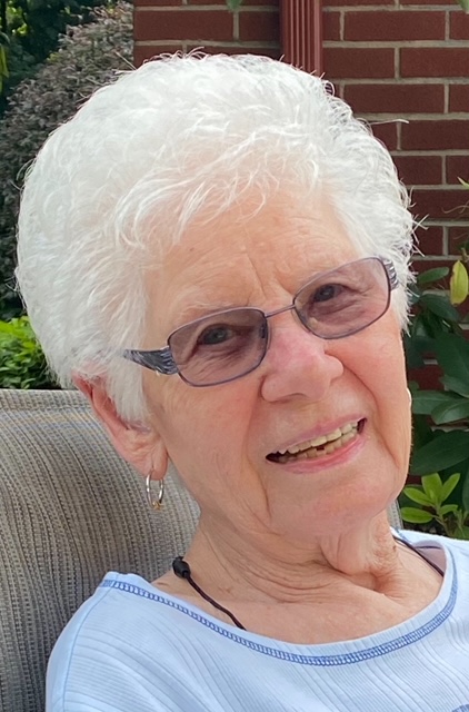 Crystal Waite's Instagram, Twitter & Facebook on IDCrawl