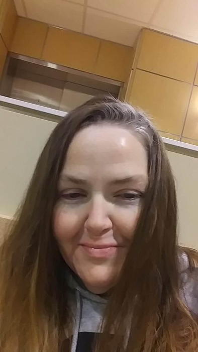 Deborah Hendrickson's Instagram, Twitter & Facebook on IDCrawl