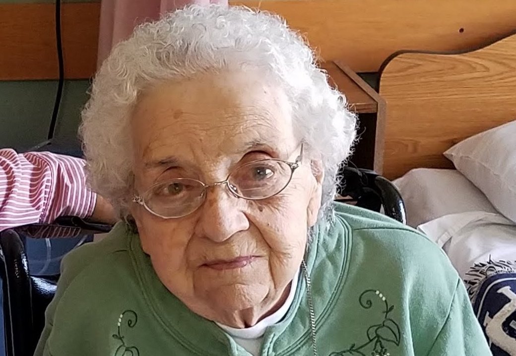 Laura Leduc's Instagram, Twitter & Facebook on IDCrawl