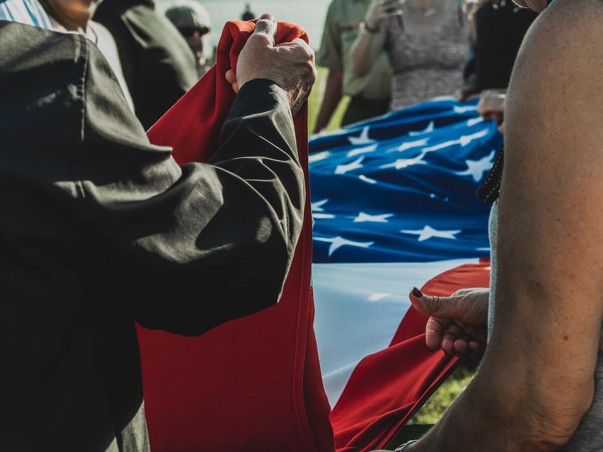 Veterans Burial Flags | Carlin Family Funeral Service | Fosston MN ...