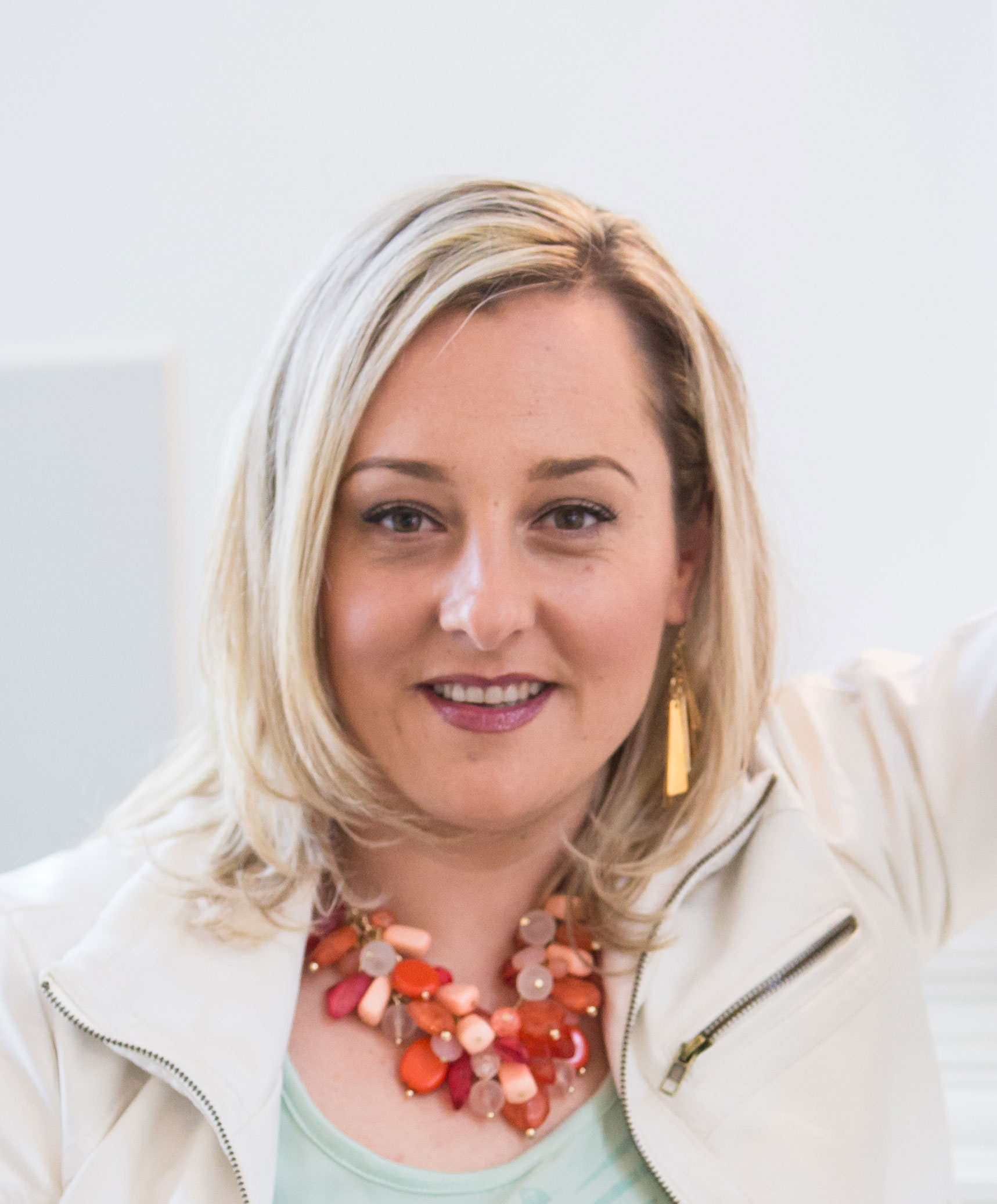 Lisa Mcintee's Instagram, Twitter & Facebook on IDCrawl