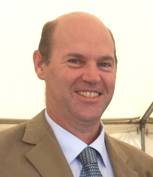 Management Committee - Aston Martin Owners Club