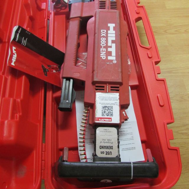 HILTI DX 860-ENP Stand-up Decking tool - Asheville, North Carolina