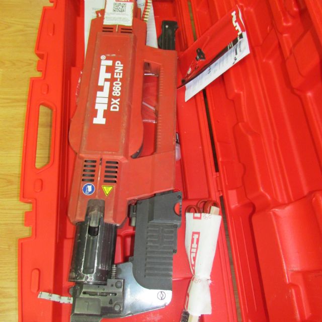 HILTI DX 860-ENP Stand-up Decking tool - Asheville, North Carolina
