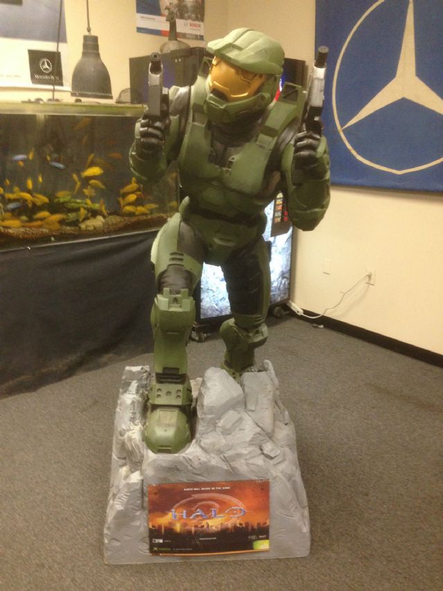Life Size HALO Master Chief SUPER RARE!!! - Aurora, Illinois
