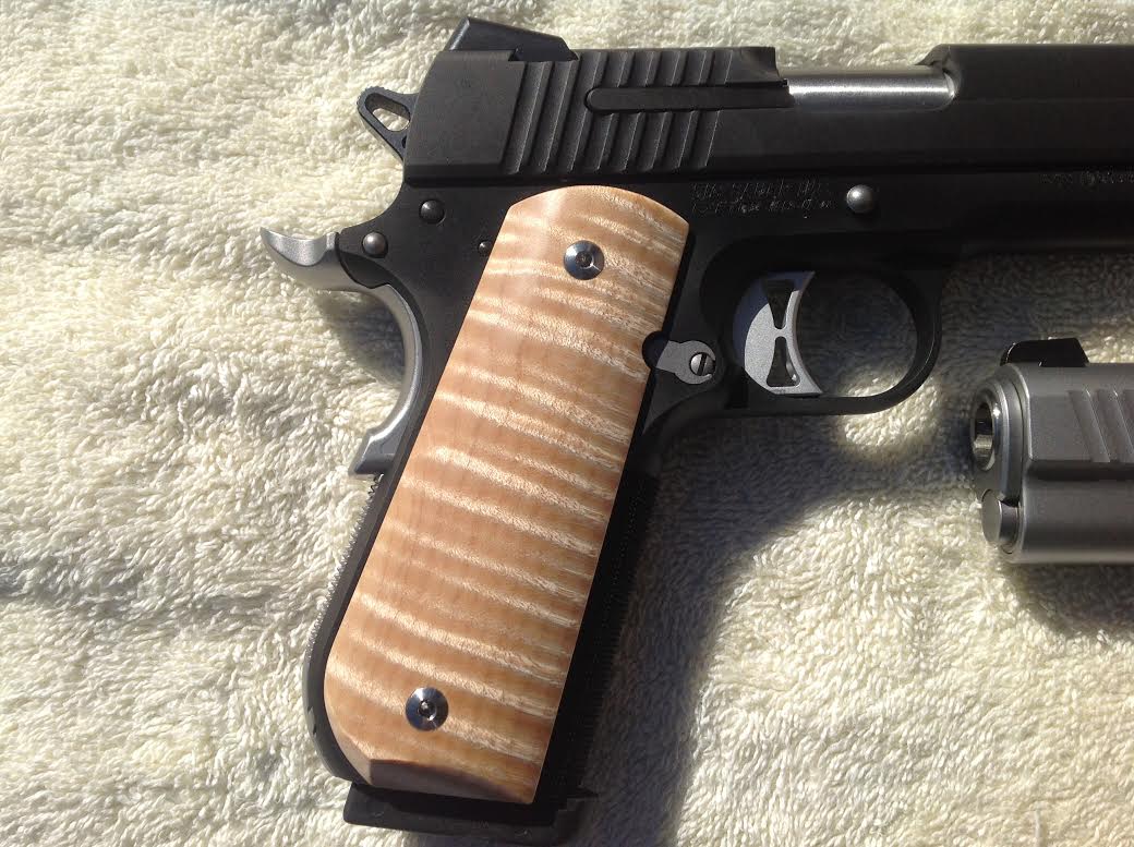 Challis Mounted Grips | Page 6 | 1911Forum