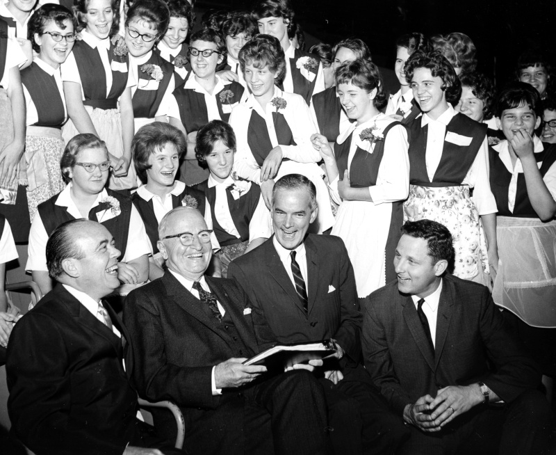 Former President Truman at Kennedy-Welsh dinner in Evansville, Indiana ...