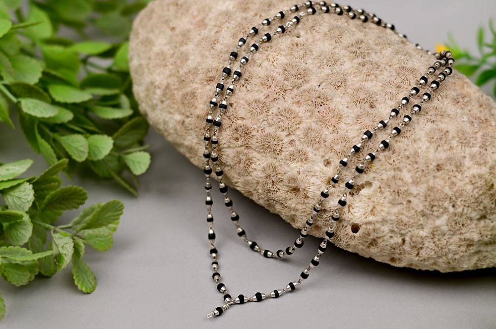Get a Black Tulsi Mala in pure silver caps @Best price - Rudra Centre