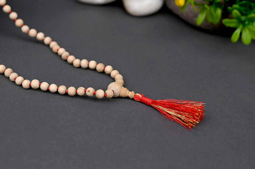 Get a Tulsi mala with original tulsi beads @INR 225 - Rudraksha ratna ...