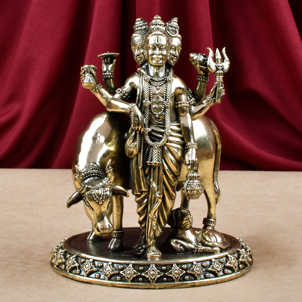 Lord Dattatreya Ashtadhatu Idol