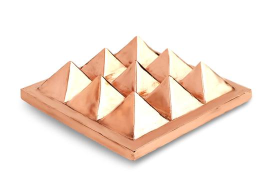 9 Pyramid Copper Vastu plate - Rudraksha Ratna - Rudra Centre