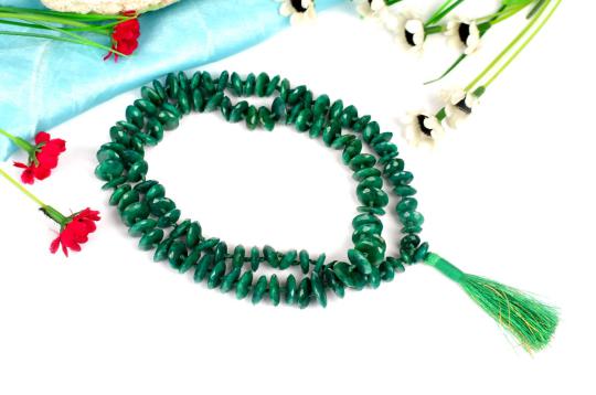 Buy Green Emerald Mala Online exclusive Design - Rudraksha Ratna ...