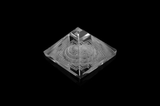 Sphatik Pyramind, Buy Original Pyramid, Use, Benefits, Price - Rudra ...