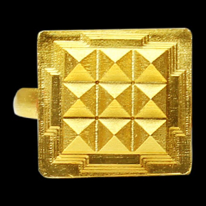 Pyramid Ring