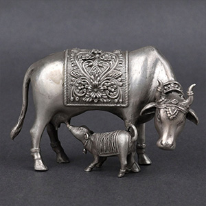 Gau Mata 925 Sterling Silver Idol (Oxidized)