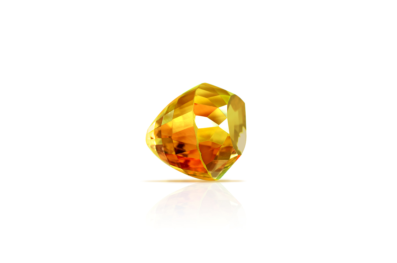 Yellow Citrine - 37.55 carats - Rudra Centre