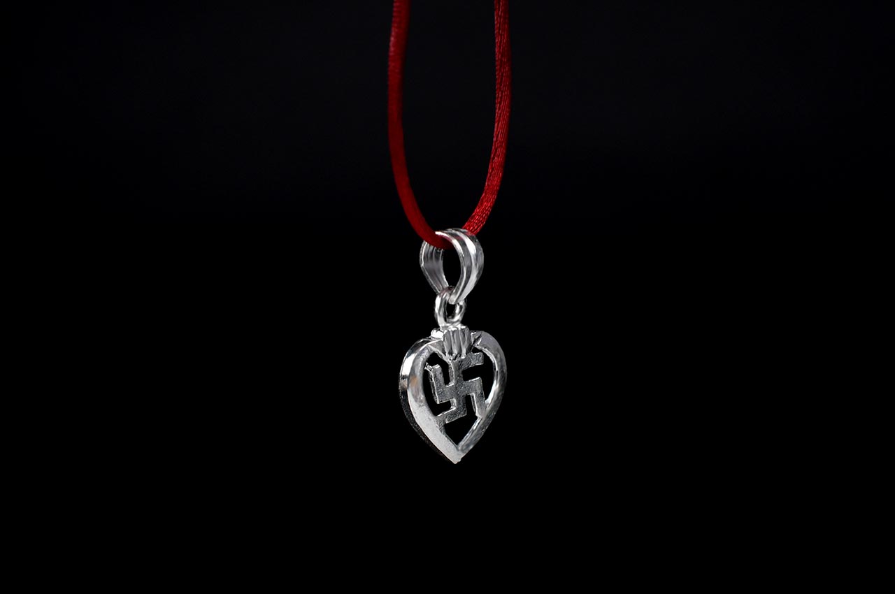 Swastik Locket in pure silver - IV - Rudra Centre