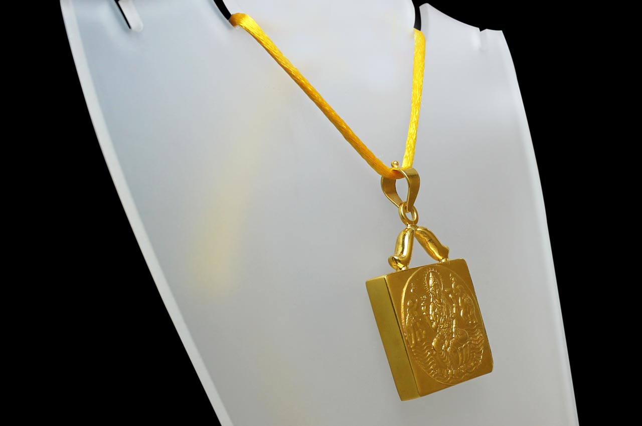 Siddh Mahalaxmi Locket in 22ct pure gold - Rudra Centre