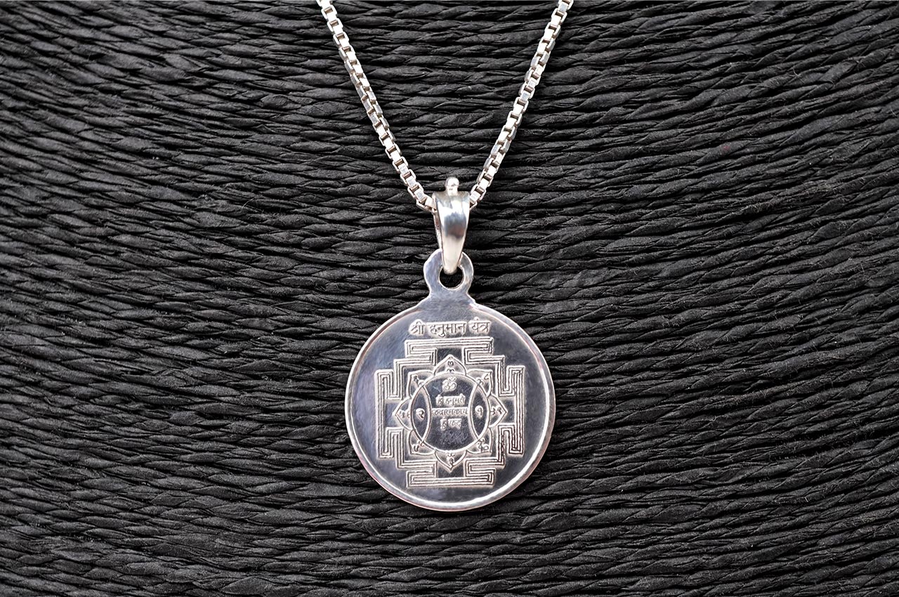 Hanuman Yantra Locket Silver Small I - Rudra Centre
