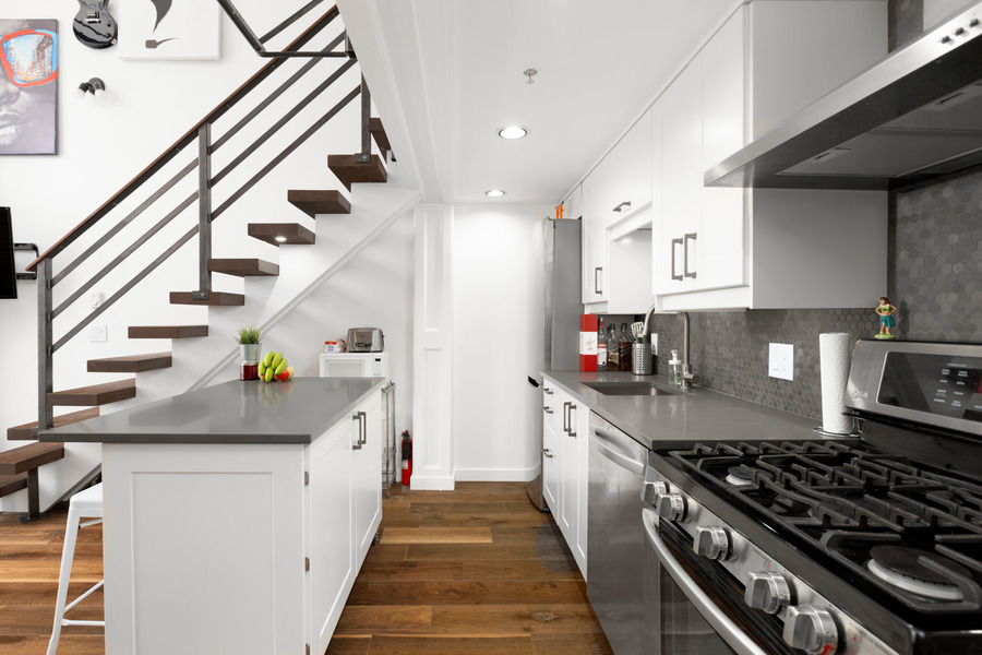 933 Seymour Street - 7th Floor, Vancouver, V6B6L6 | Birds Nest Properties