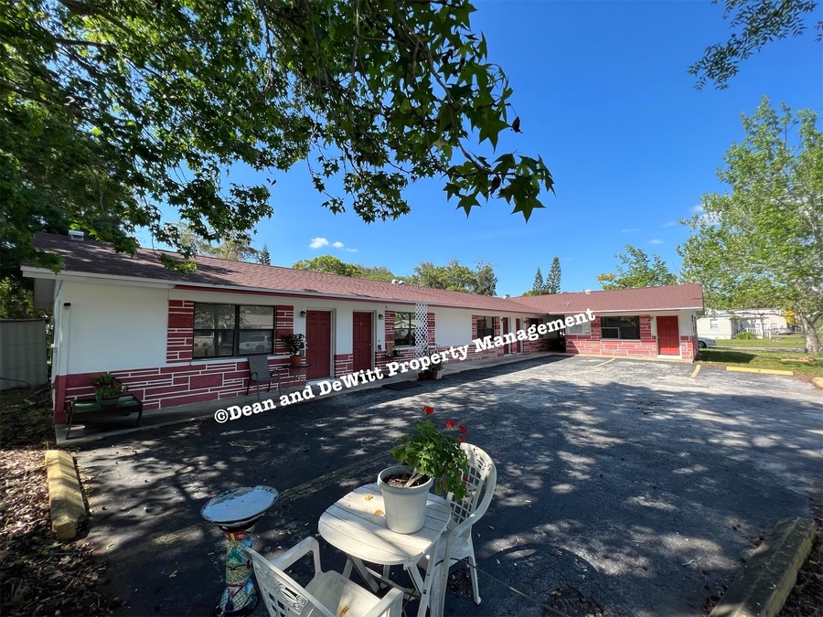 143 NE Madison Cir N - 2, Saint Petersburg, FL 33702 | Dean & DeWitt ...