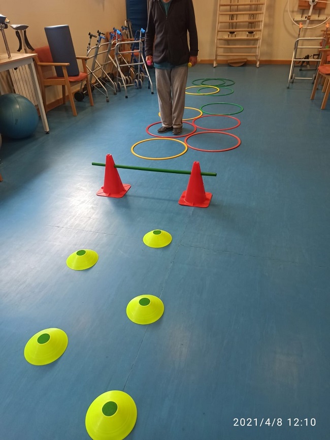 Fisioterapia: Marcha con obstáculos