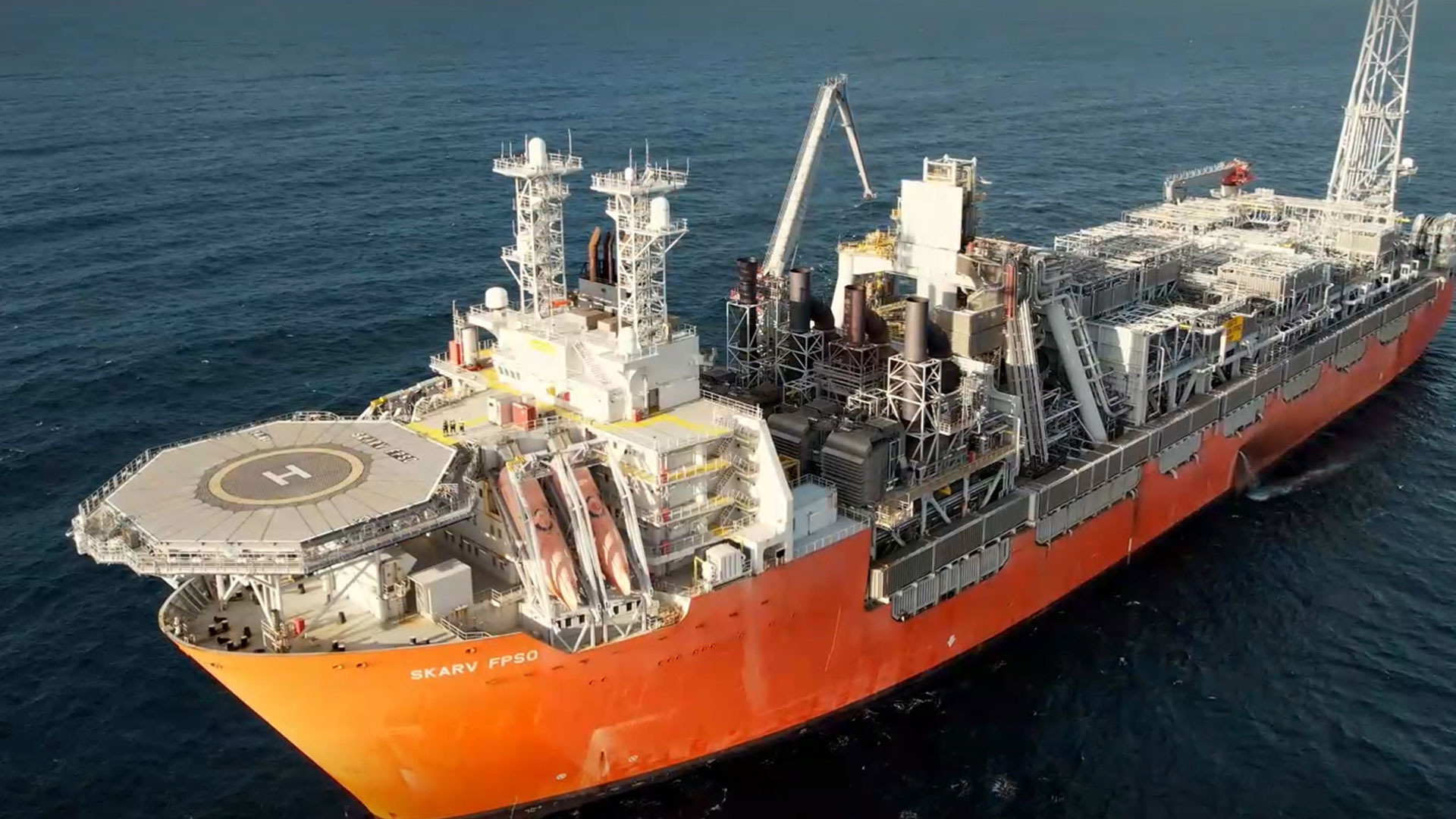 Roboze - ROBOZE industrial 3D printer transforms on-demand component ...