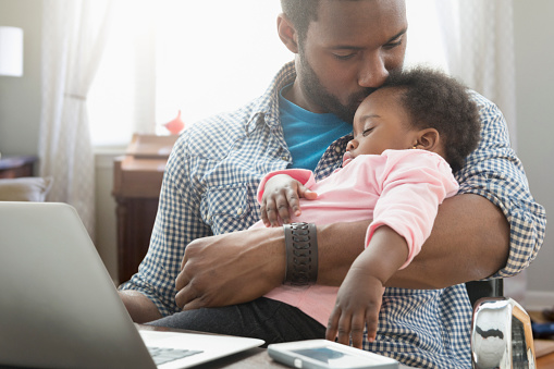 10 helpful and effective ways companies can support working parents ...