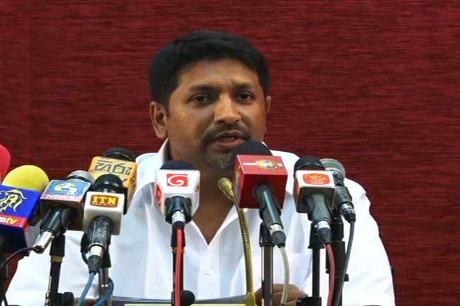 රට තුළ පවතින සියලුම අන්තවාදි සංවිධාන තහනම් කිරීමට පියවර